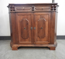 Credenza scantonata